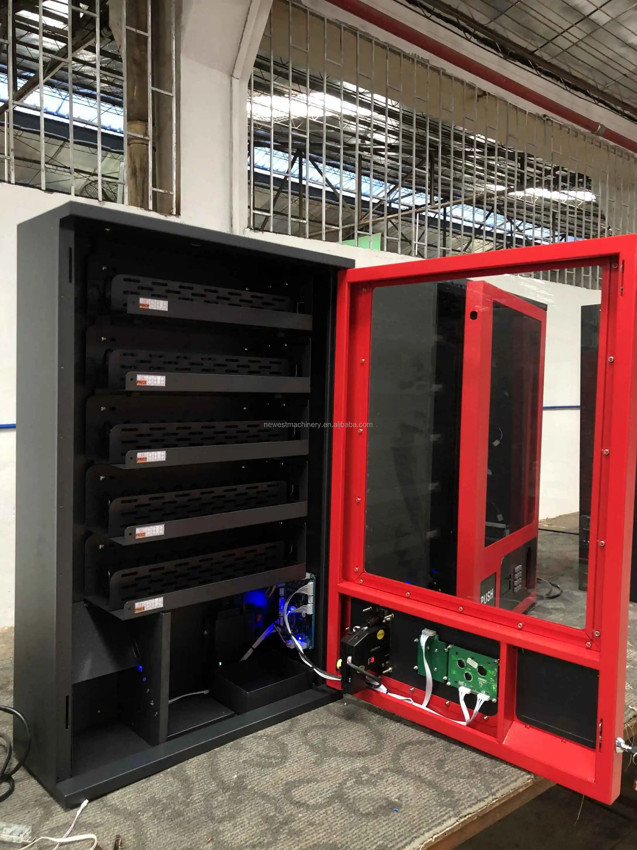 Small Vending Machine - Snack & French Fries Customizable