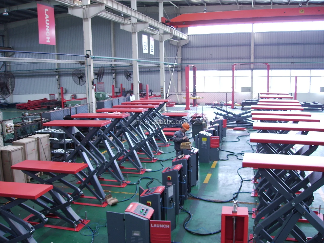 LAUNCH European Standard Scissor Lift - Safe & Efficient