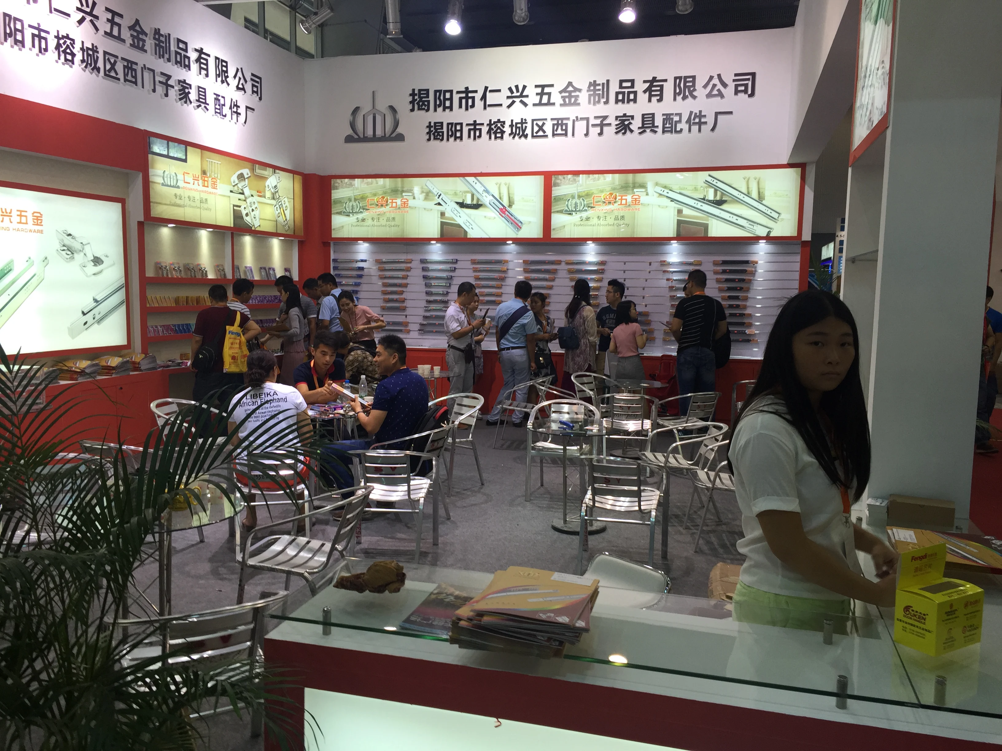 Custom under Mount Concealed Quadro Runner Rail Drawer Soft Close