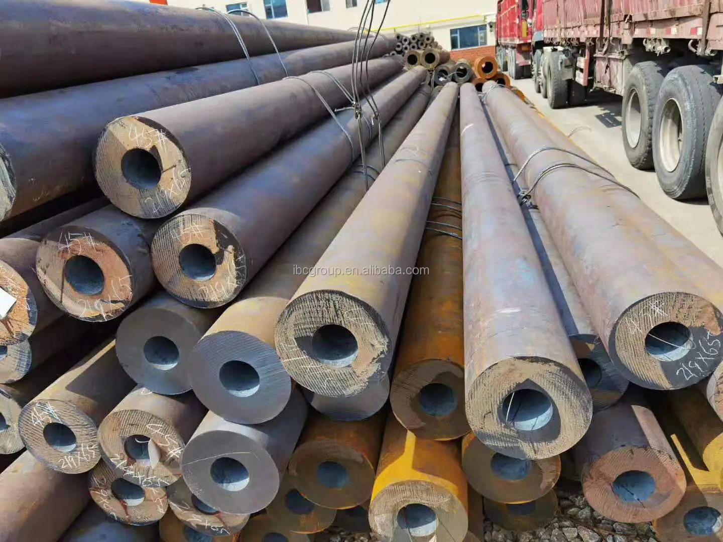 China Square Hollow Iron Bar - Buy Hollow Square Bars Hollow Bar Steel ...