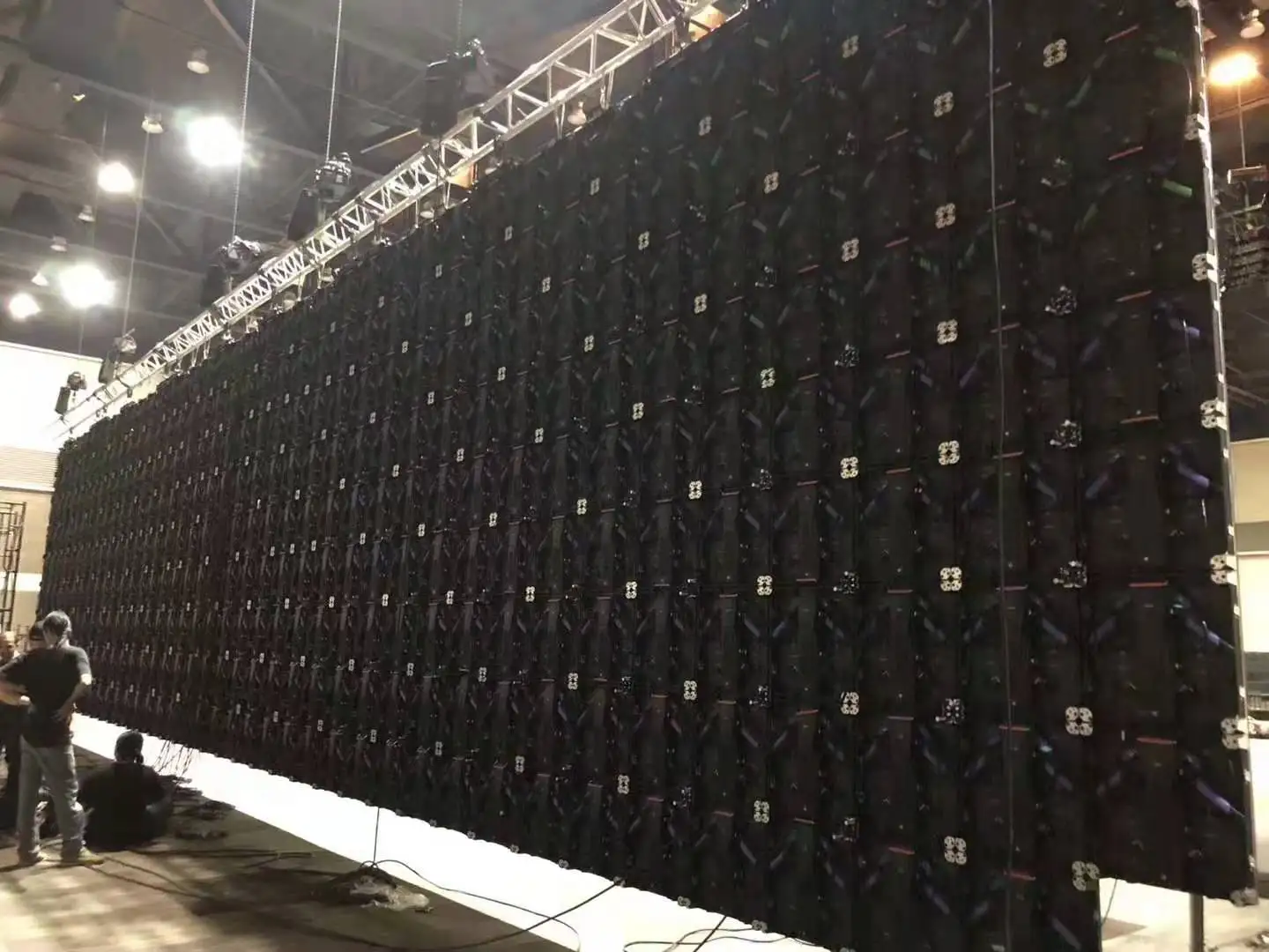 Hanging Bar for LED Display Screens - 480~1280mm Iron