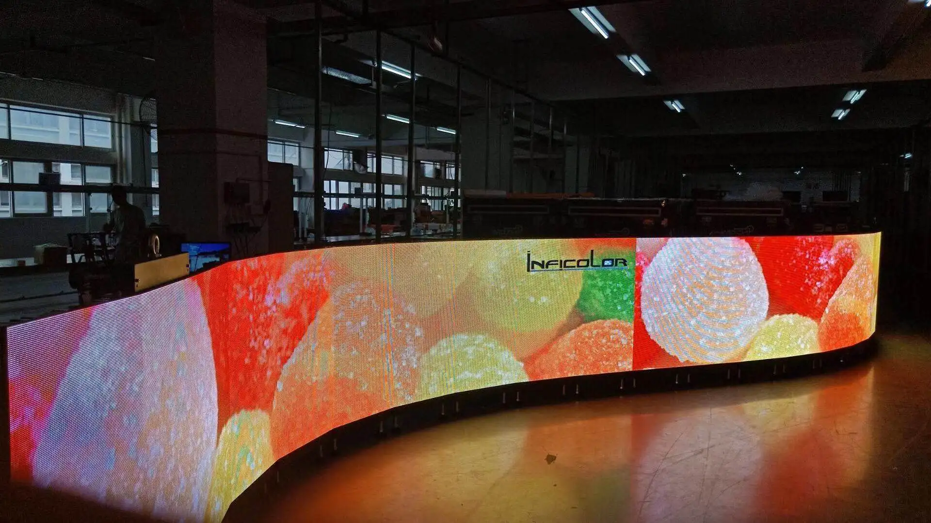P2 P2.5 P4 Indoor Soft Modules Circular Arc LED Video Screen