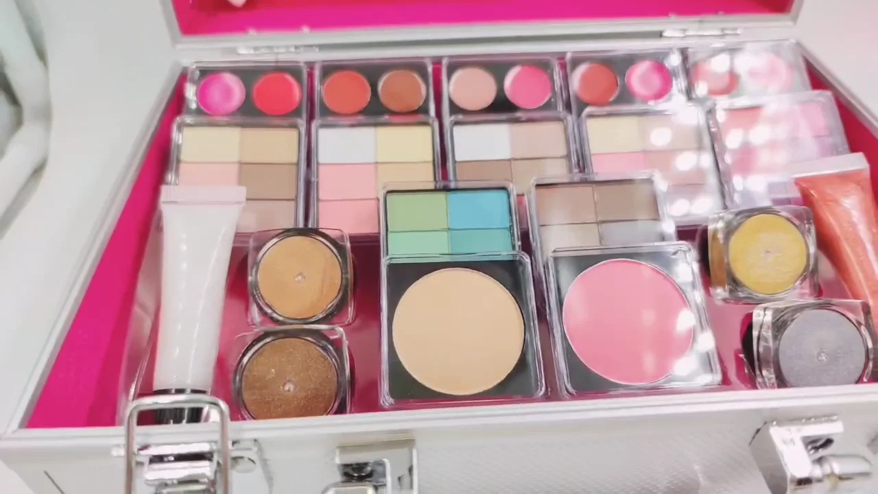 Best Quality Beautiful Professional Big Make Up Kit - Buy Make Up Kit ...