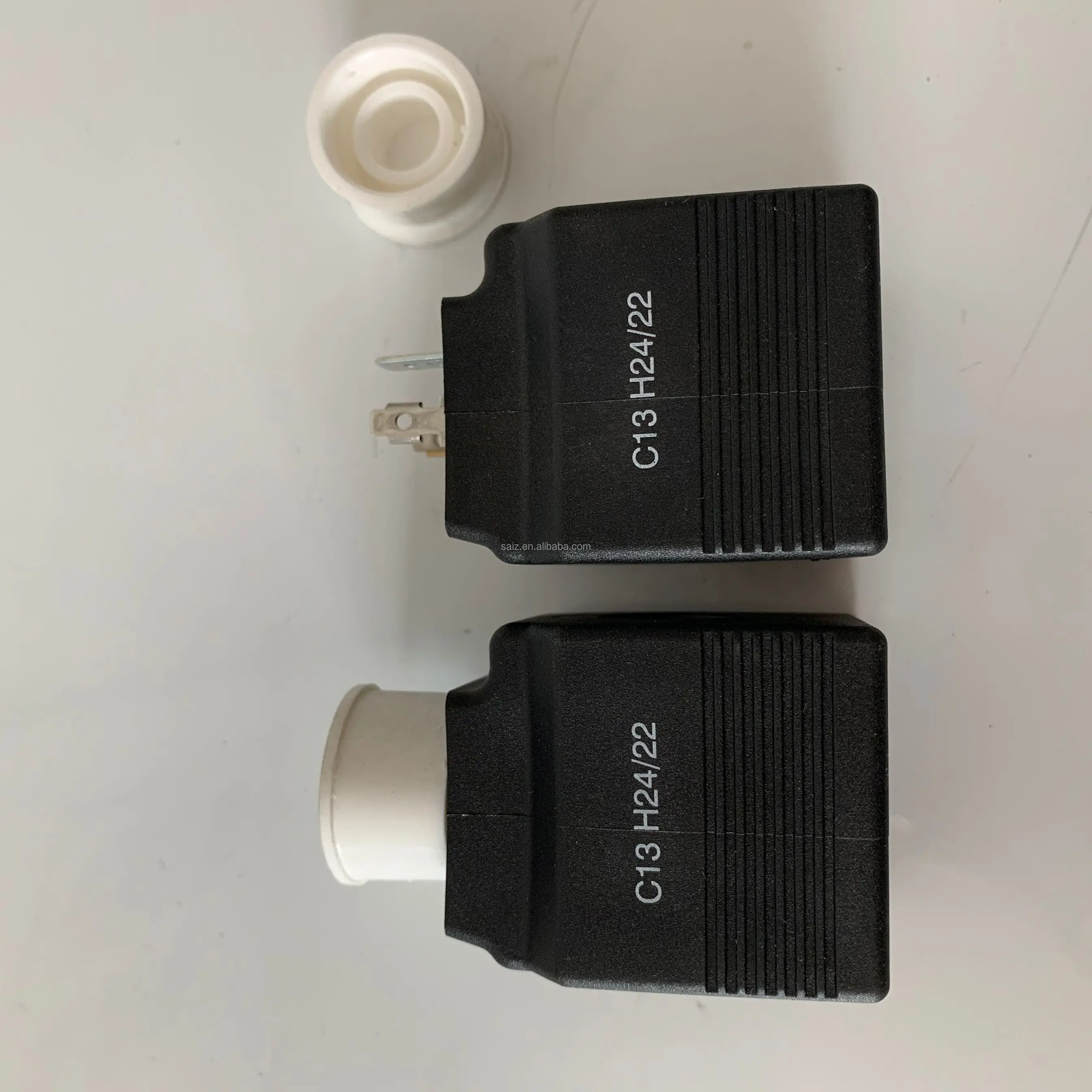 C13H24/22 400AA00029A EATON VICKERS IH Coil for Solenoid Valve Coil ...