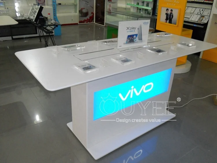 Design a Cell Phone Shop Display - Vivo Counter & Accessories