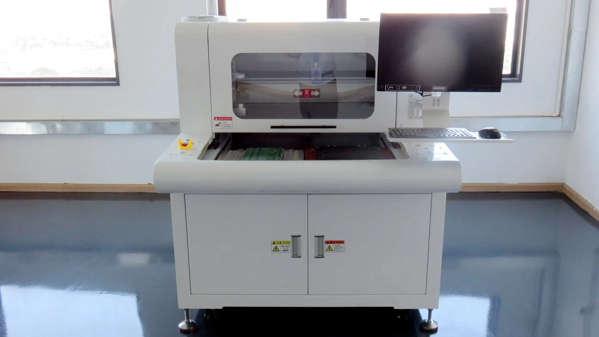 FUJI AIMEX III - Efficient SMT Chip Mounter for PCB Assembly