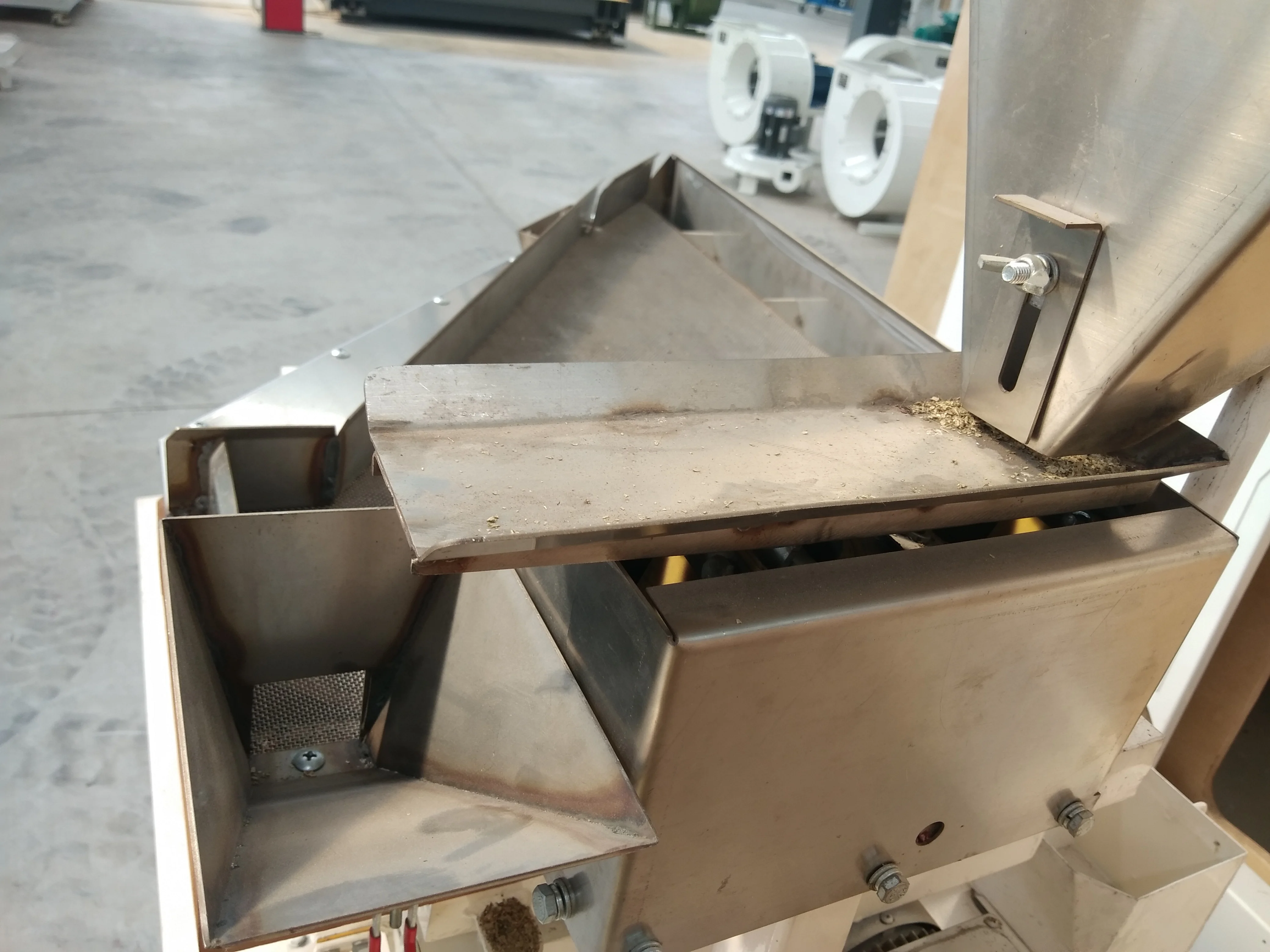 Lab Use Small Gravity Separator For Beans Cleaning - Buy Specific ...