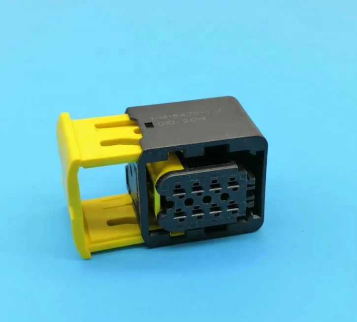 TE Connectivity HDSCS Series 8 Pin Wire Connectors for Autos