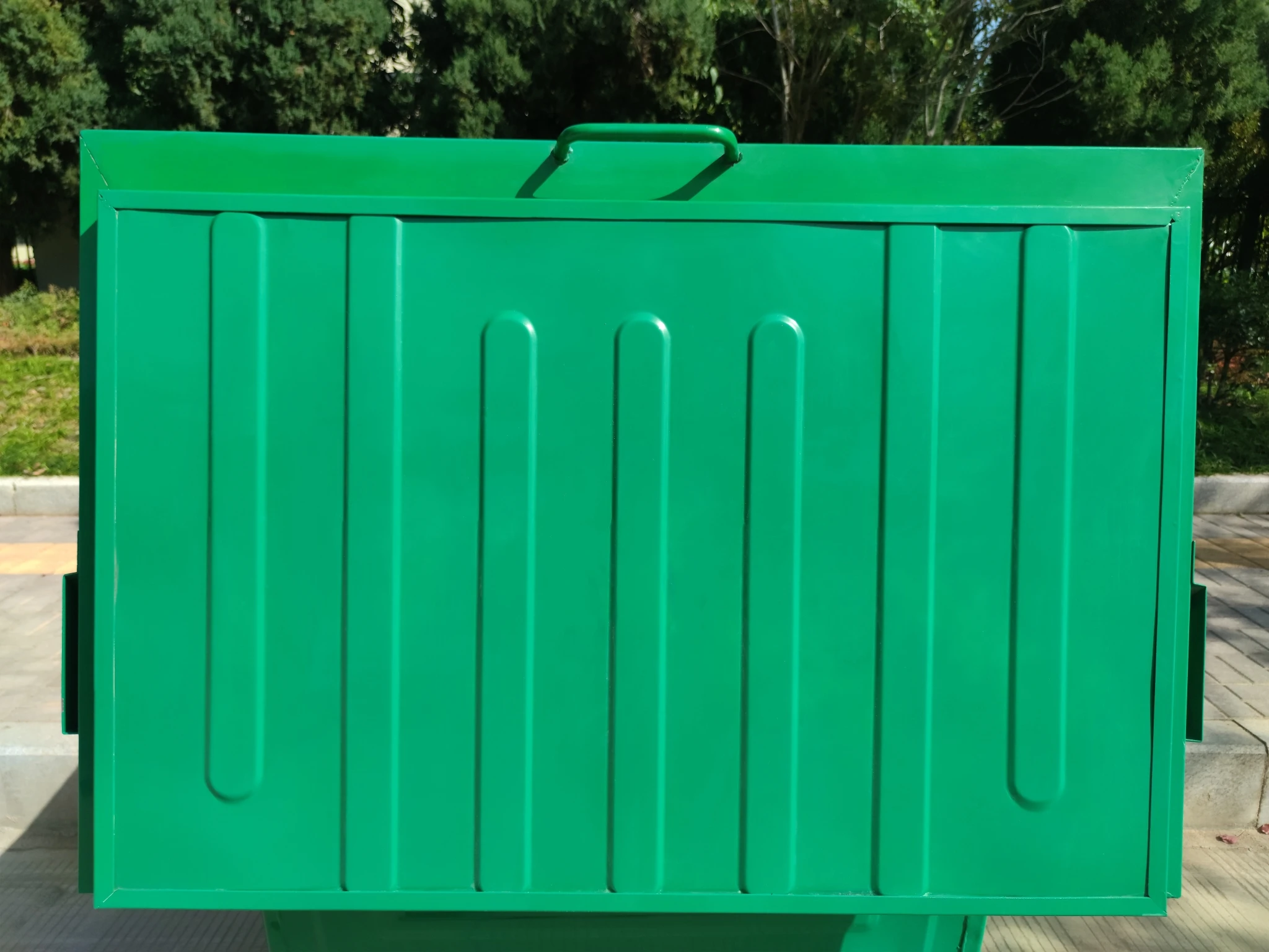 770L Galvanized Metal Garbage Waste Bin Trash Can - Durable & Sustainable