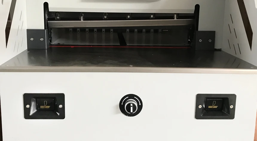 Large Format Digital Paper Cutter - Precision & Efficiency