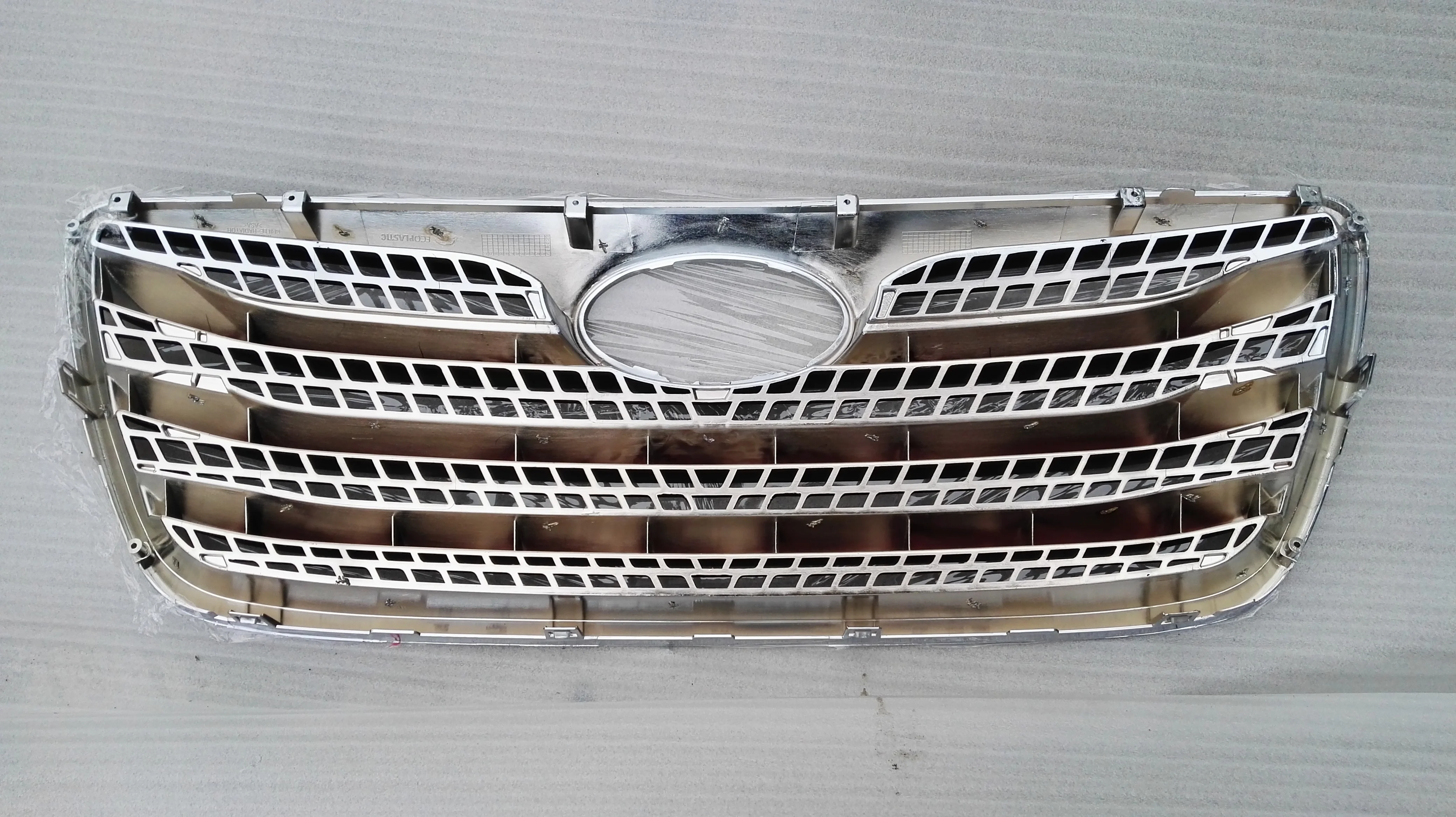 OEM 86561-2B700 Grill for Hyundai Santa Fe 09-10 Auto Parts