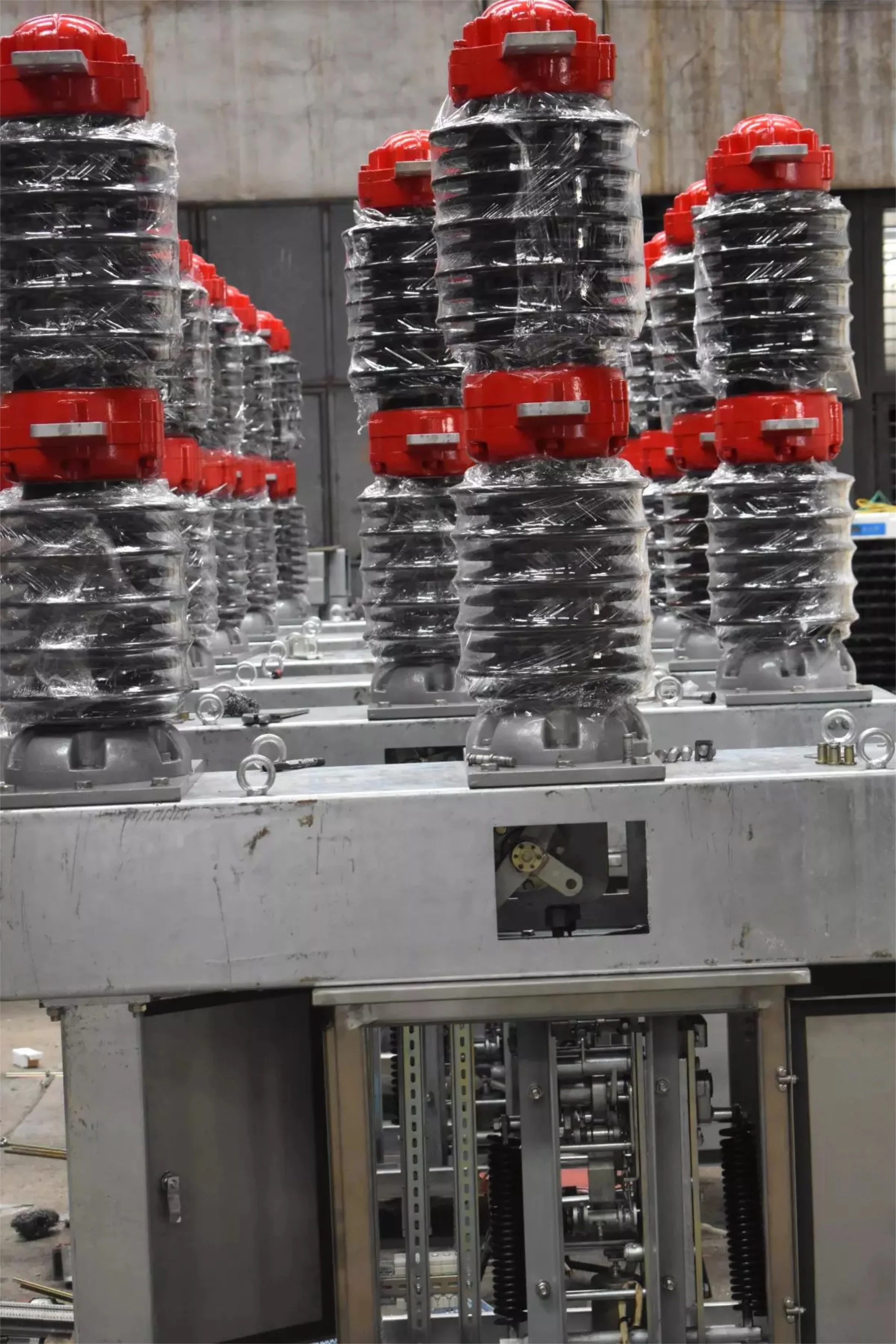 33KV 35KV 36KV High Voltage SF6 Circuit Breakers for Outdoor