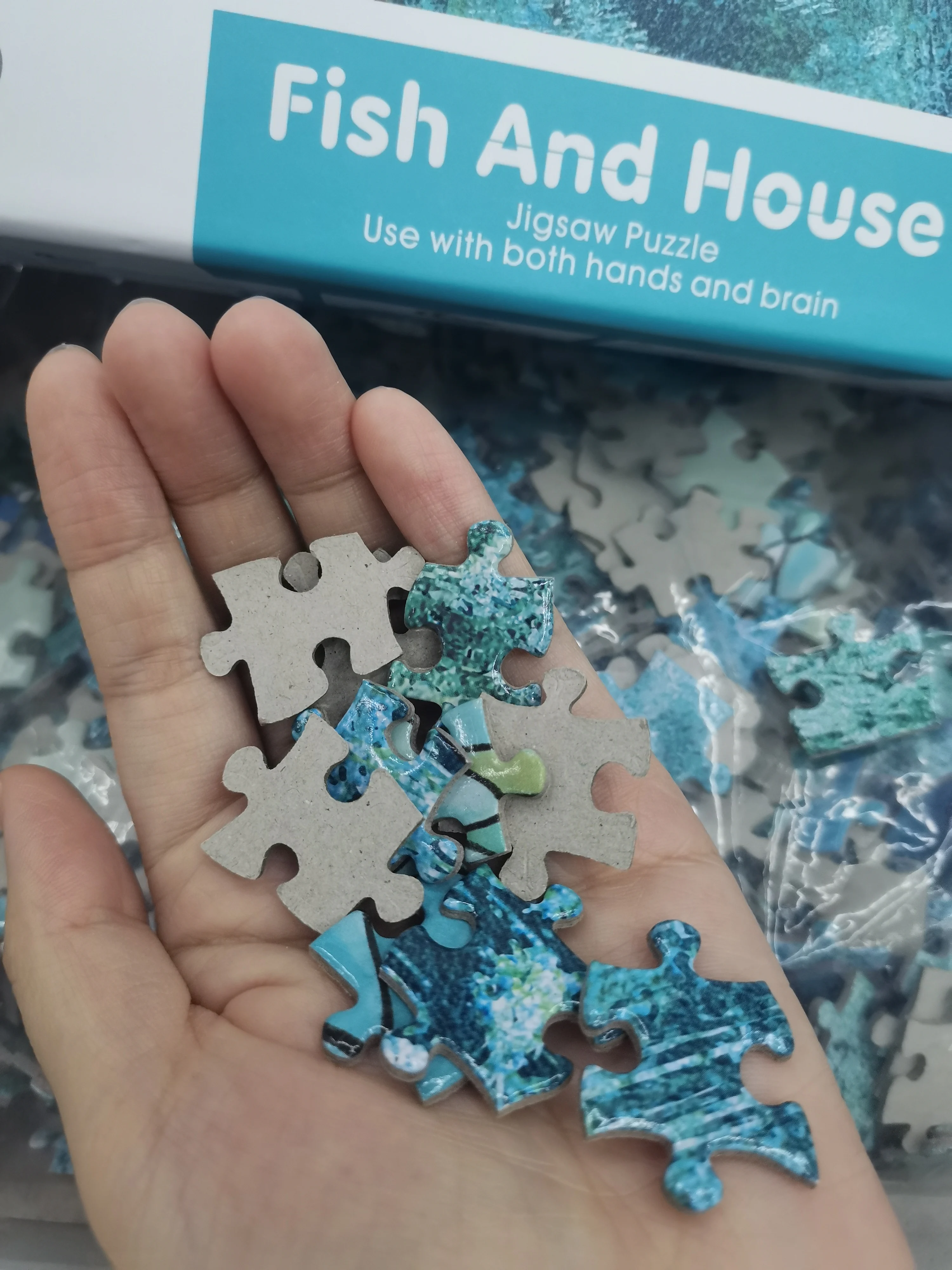 Customized 1000 Pieces Round Jigsaw Puzzle Crystal Snowflake - Buy ...