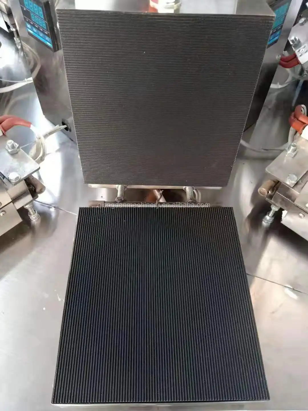 8 Working Heads Automatic Wafer Roll Making Machine Egg Roll Machine ...