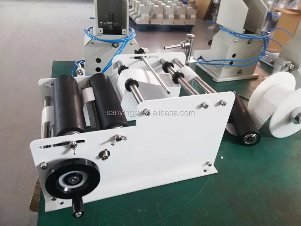 Mt-30 Manual Mineral Water Plastic Round Bottle Labeling Machine For ...