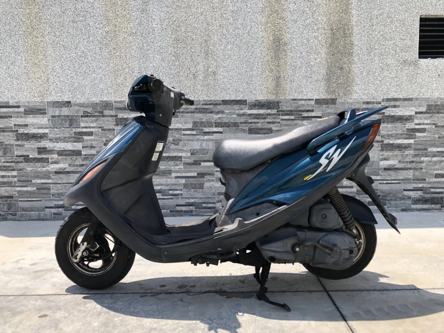 Gebruikt Motorfiets Sv Max 125cc Groothandel Scooter Uit Taiwan - Buy ...
