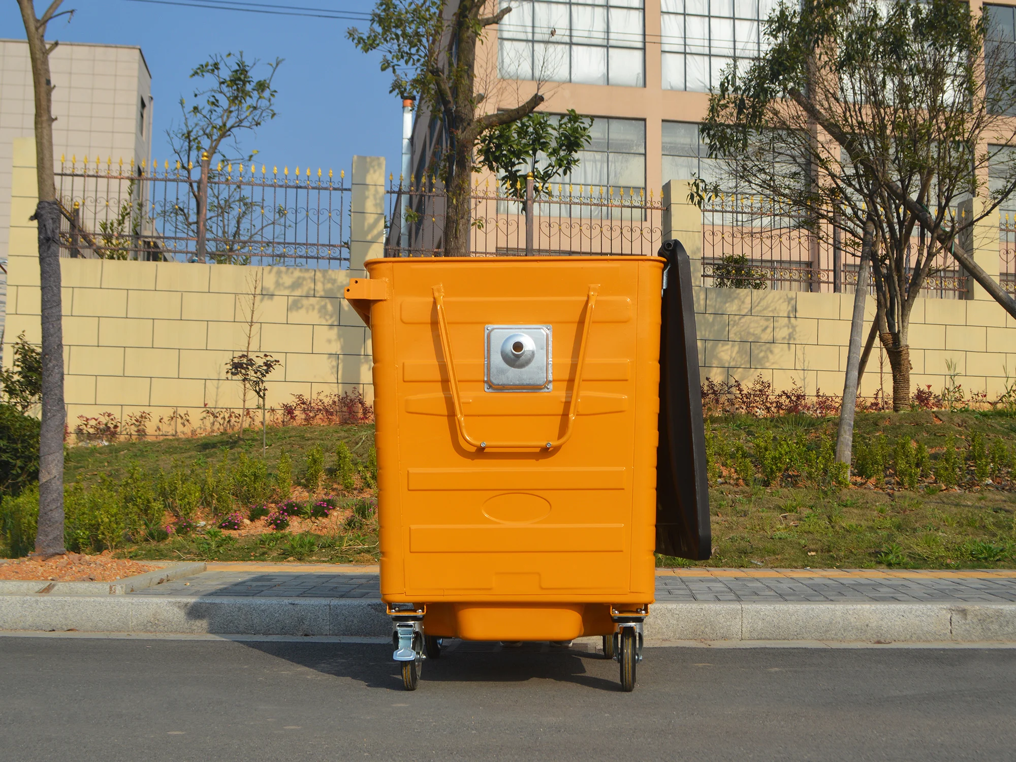 1100L Large Outdoor Metal Trash Bin - Durable & Sustainable