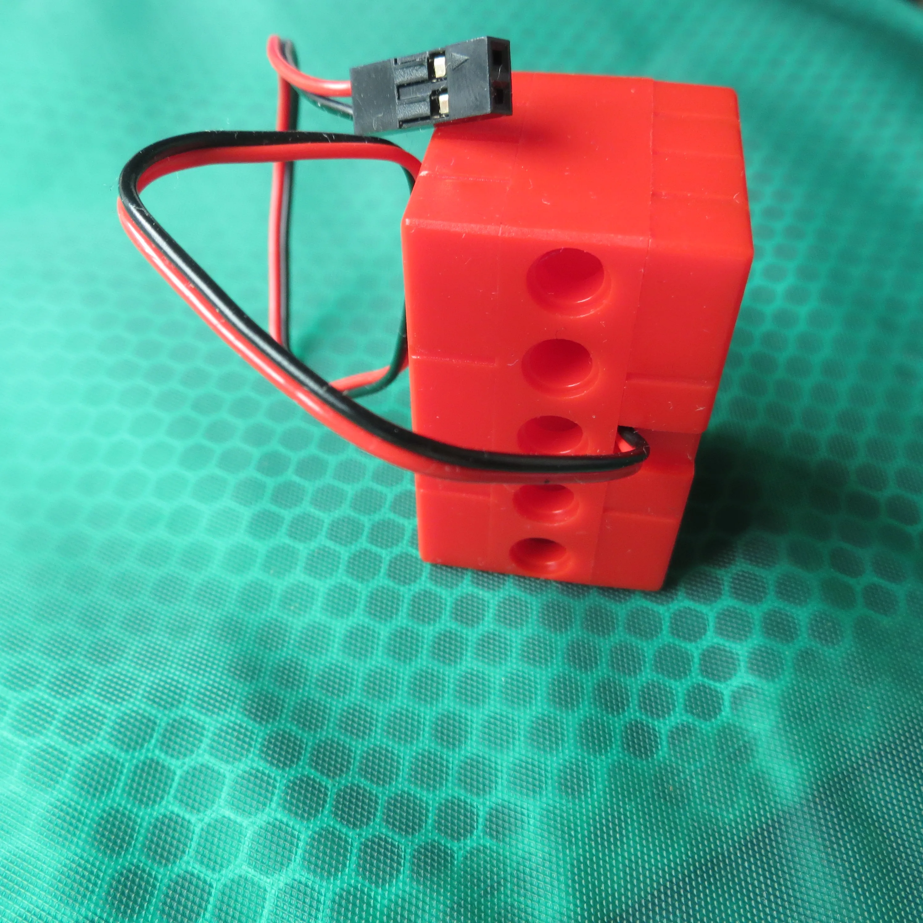 360 Degree Geekservo 2KG Red Servo Motor Assembly for RC Cars