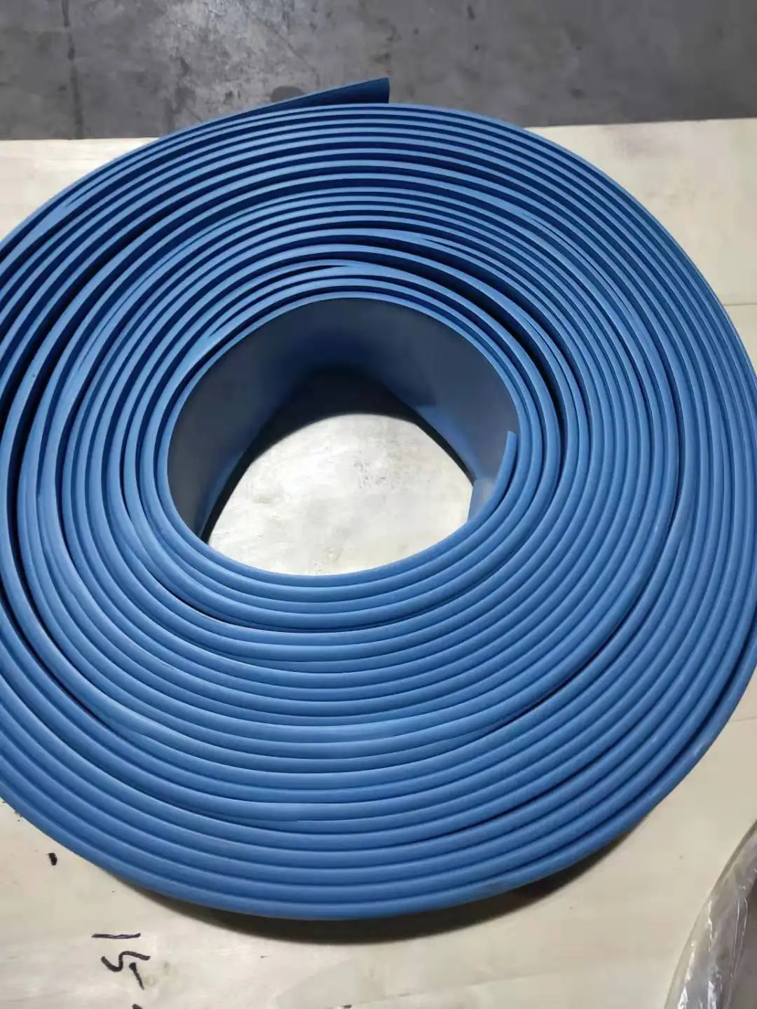 Coved Vinyl Skirting Detail - Combined Cove Former & Capping Strip