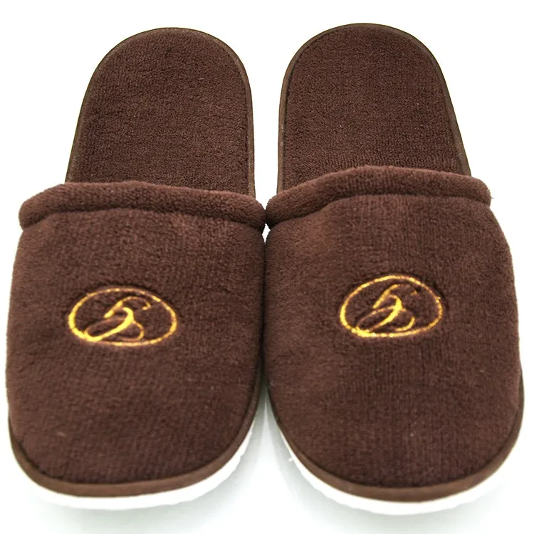 New Arrival Luxury Hotel Slippers With Emboridereds Logo Guestroom ...
