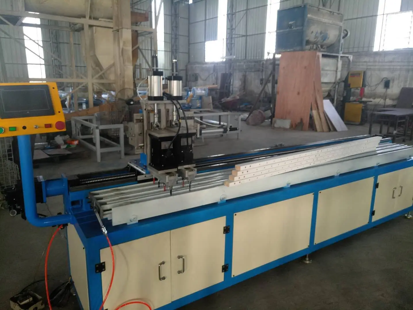 Automatic Drilling And Stapling Machine For Shutters Louvers/china ...