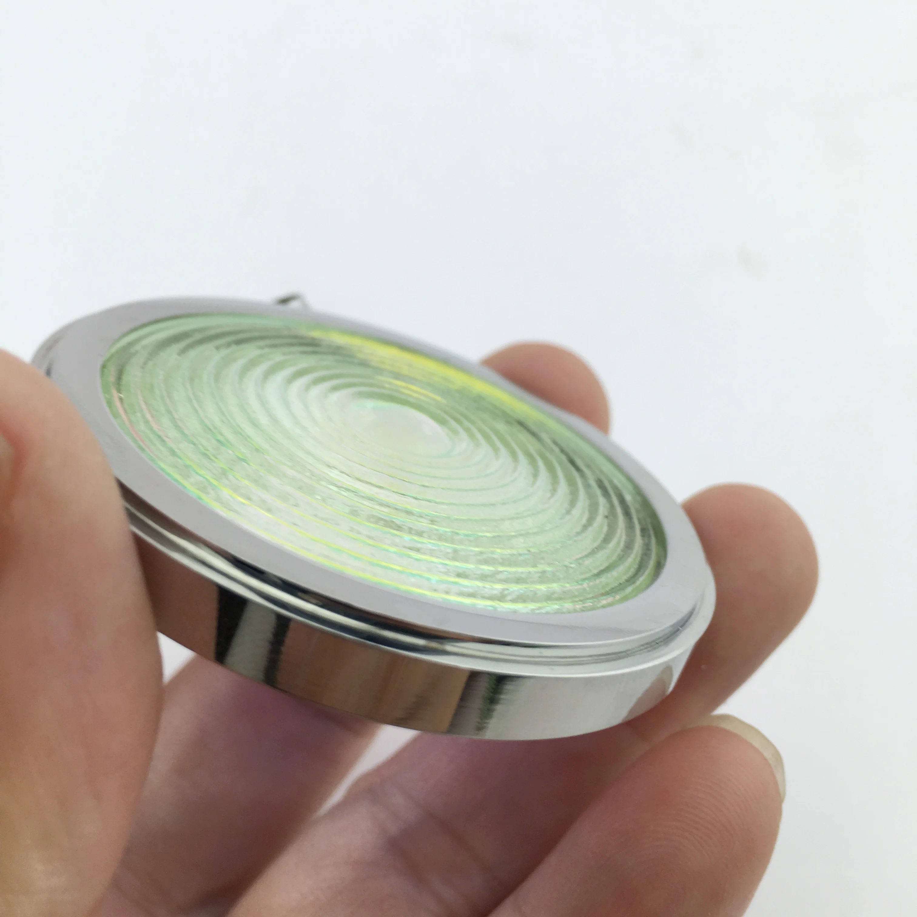 Wholesale Price Alpha Spin Color Changing Energy Pendant