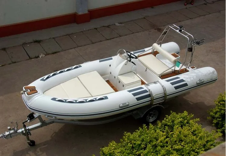 4.8m Light Grey Fibreglass Inflatable Boat for Water Sports