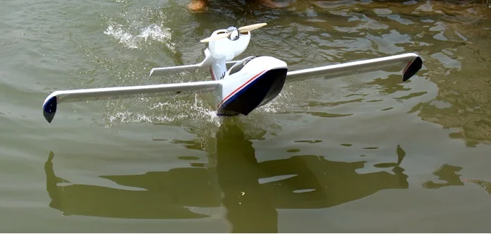 Electric Seawind RC Float Plane - Fun & Thrill in Every Flight