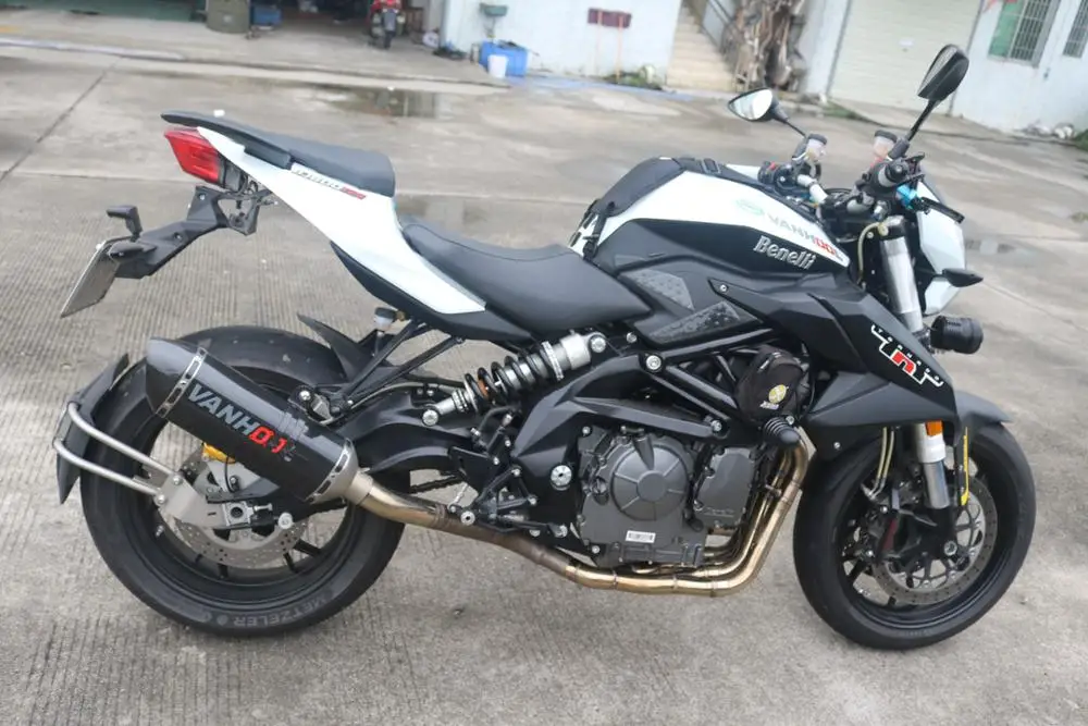 Performance motorcycle Benelli BJ600GS titanium carbon fibre exhaust ...