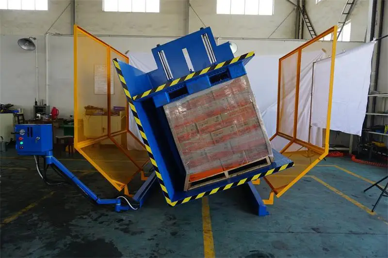 Efficient Pallet Inversion with Huize Mechanical Forklift Attachment