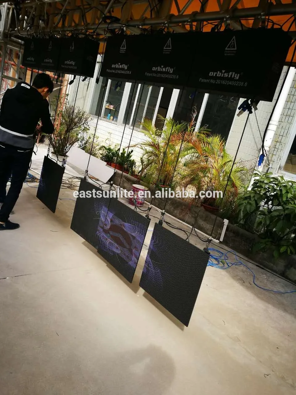 Kinetic Sculpture Lifting LED Screen - 6m Height Matrix Light