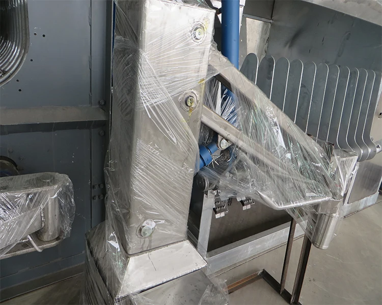 Loading/unloading Automated Mechanical Robotic Arm Slaughtering Machine ...