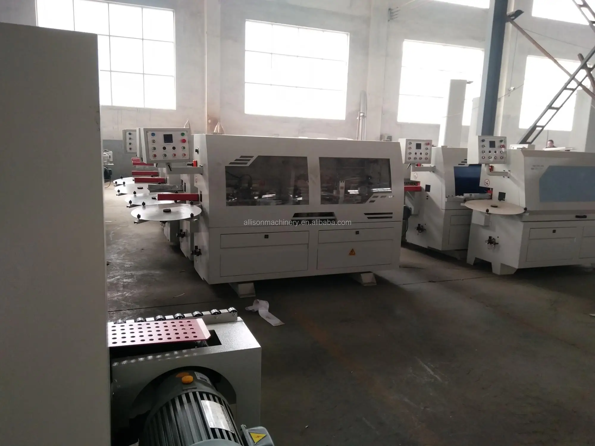 MJ3200 Automatic Table Saw - Precision Woodworking Tool