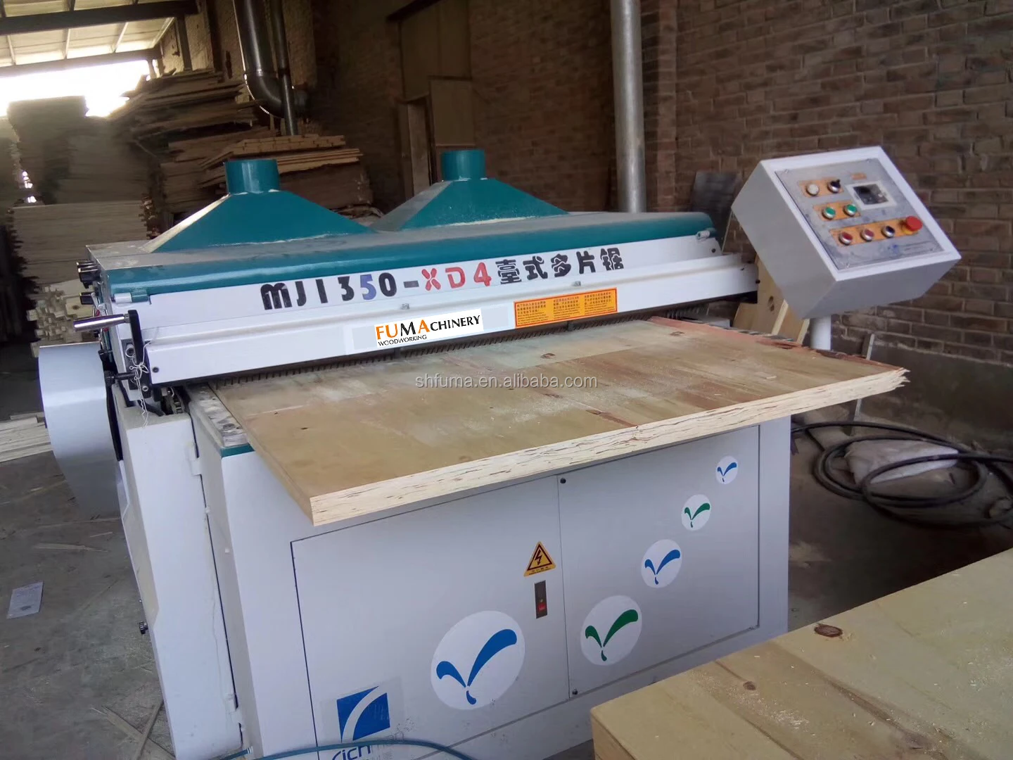 MJ1350-XD4 Plywood MDF Board 60mm Thickness Wood Rip Saw Machine