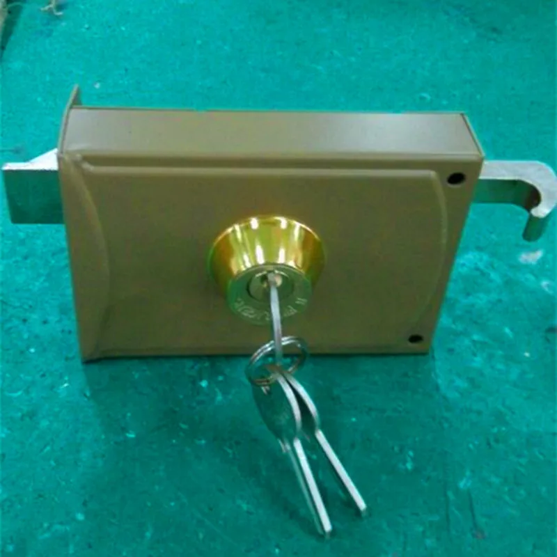 G720 Two Way Door Lock - Secure Your Plastic Door