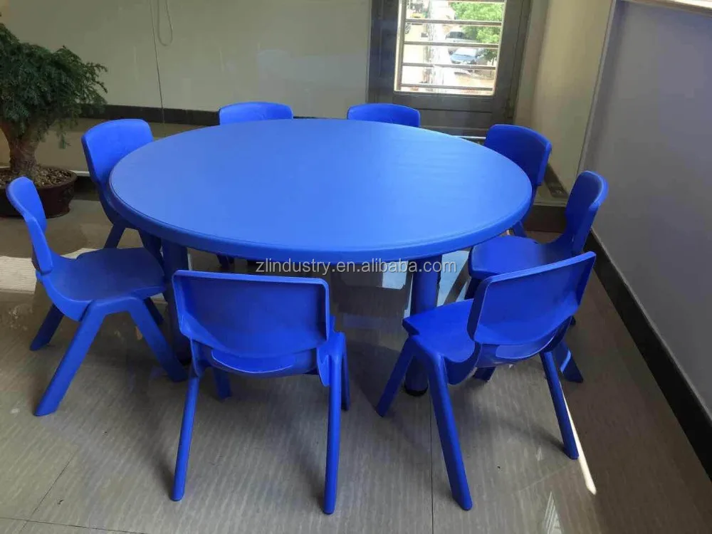 Kindergarten Ergonomic Children’s Nursery School Moon Shape Tables