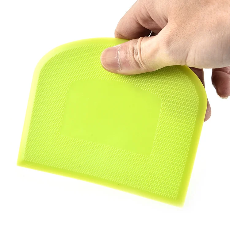 Flexible Plastic Kitchen Dough Scraper - Buy Plastic Cake Scraper ...