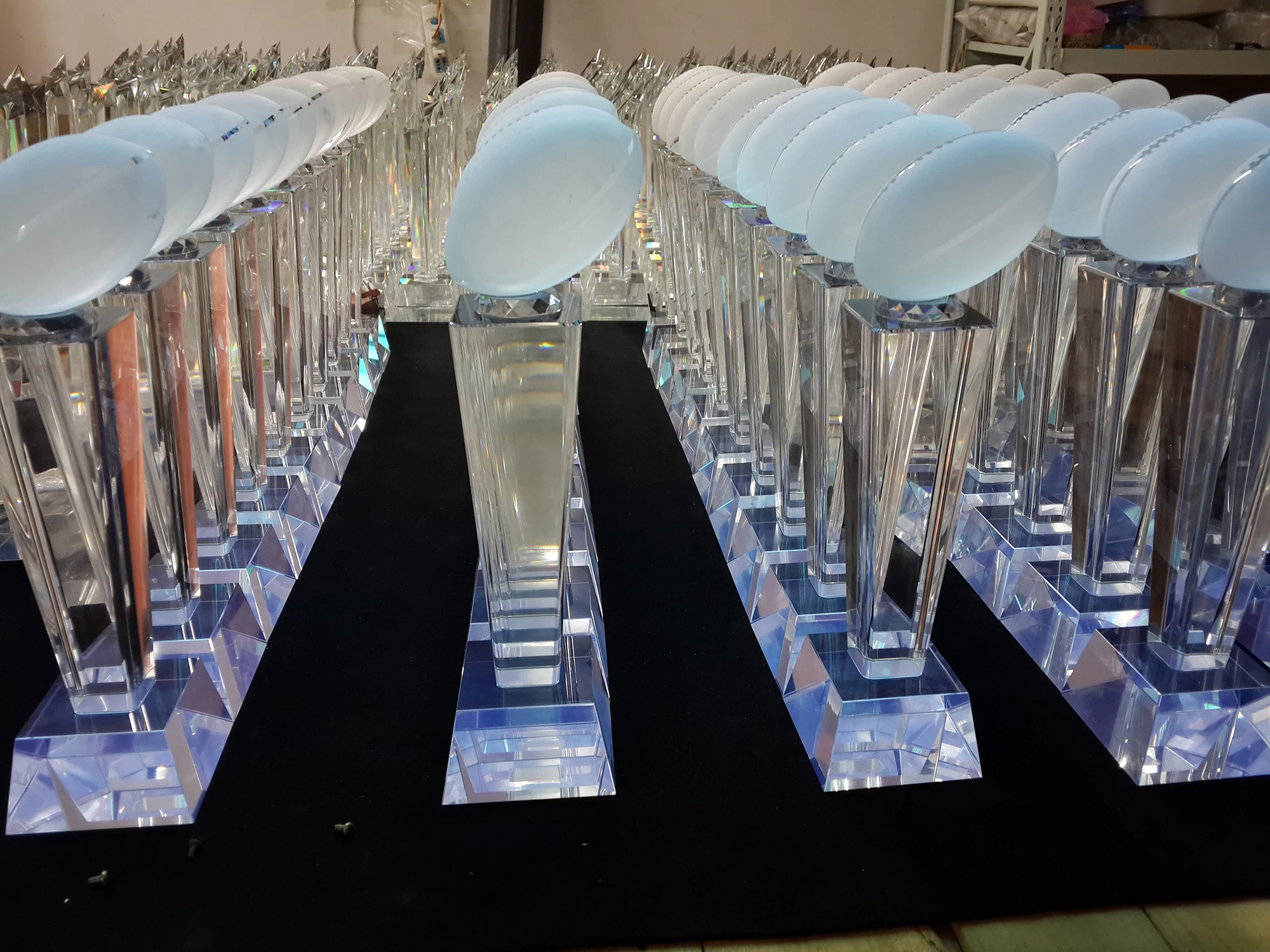 Fantasy K9 Crystal 3d American Football Trophy Crystal Rugby Ball ...