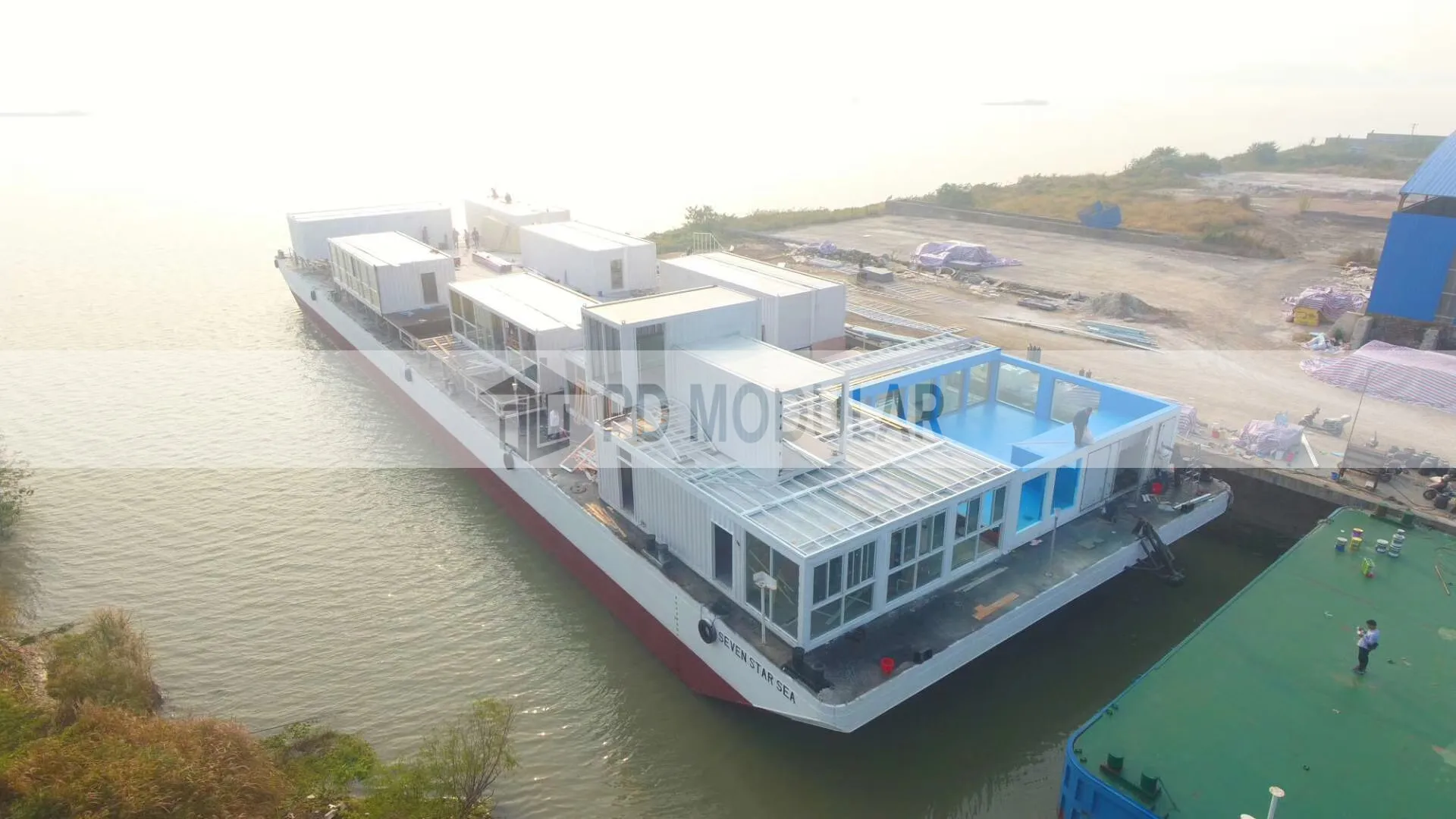 Luxury Steel Container Homes - Prefab Mobile Modular Boat House Hotel