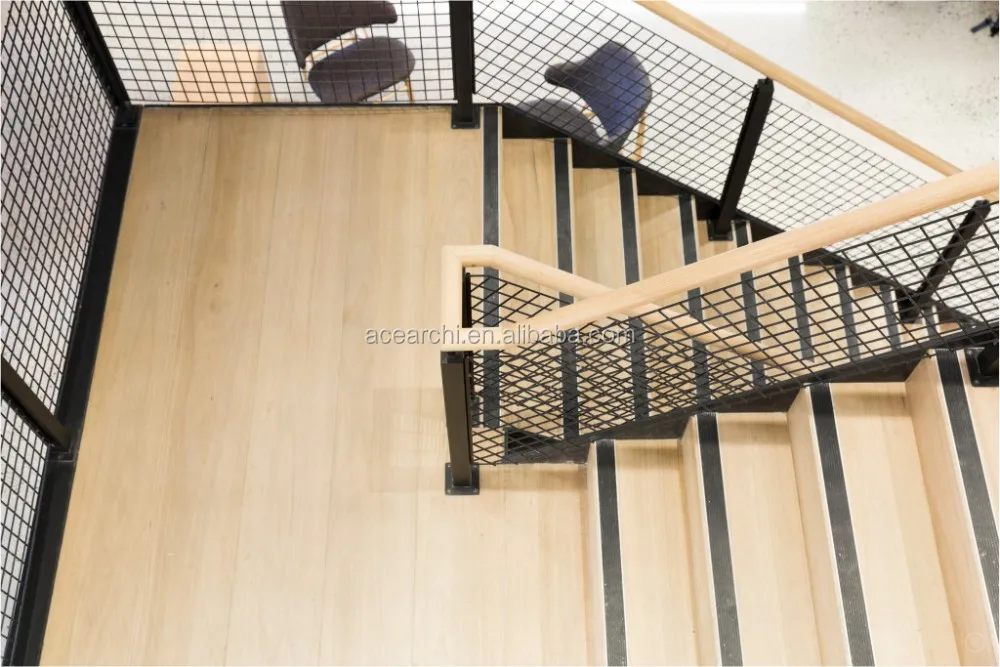 Top Safety Metal Wire Mesh Stairs Railing Wood Treads