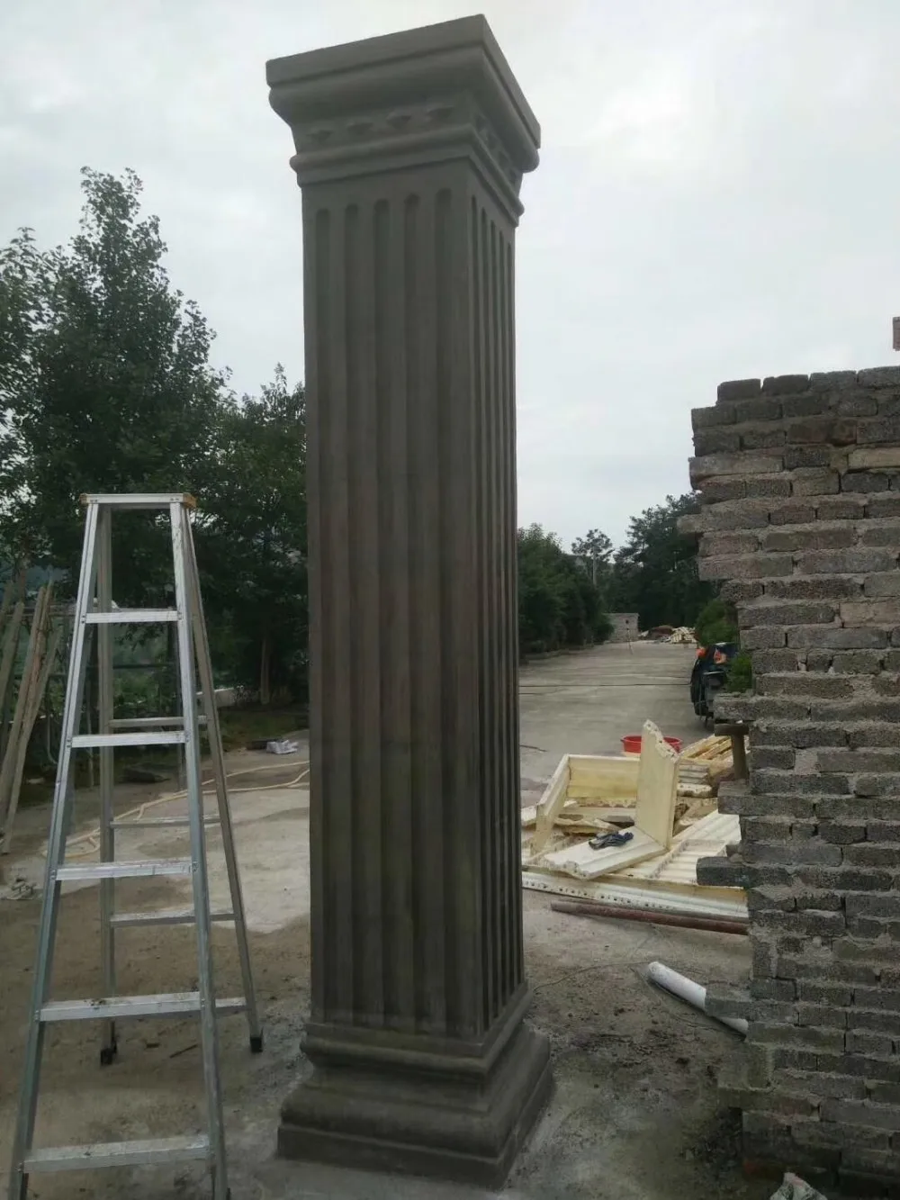 Decorative Cast in Place Concrete Roman Column Moulding