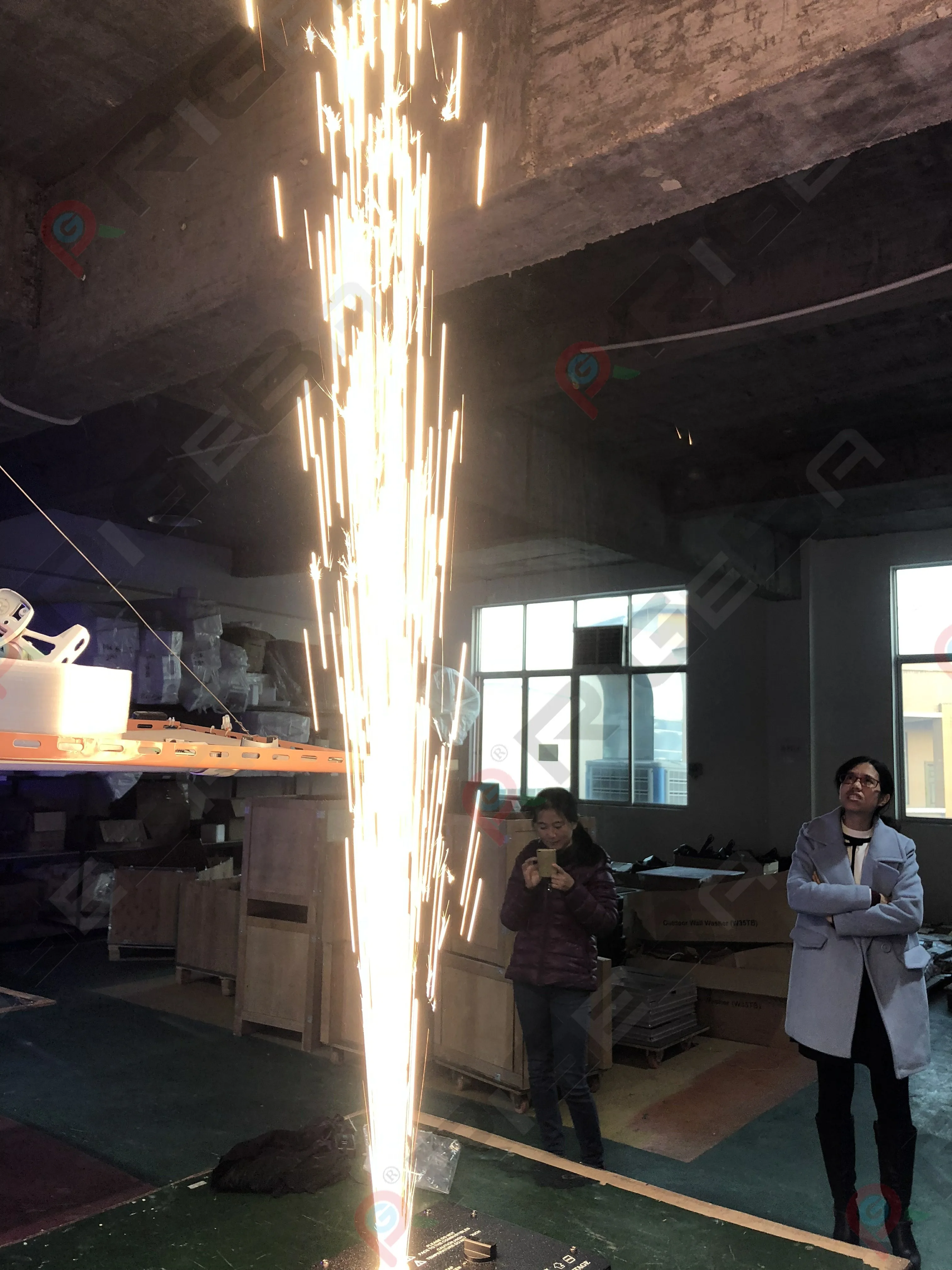 Cold Fire Stage Equipment 850w 1-5m Spark Flame Machine - Buy Spark ...