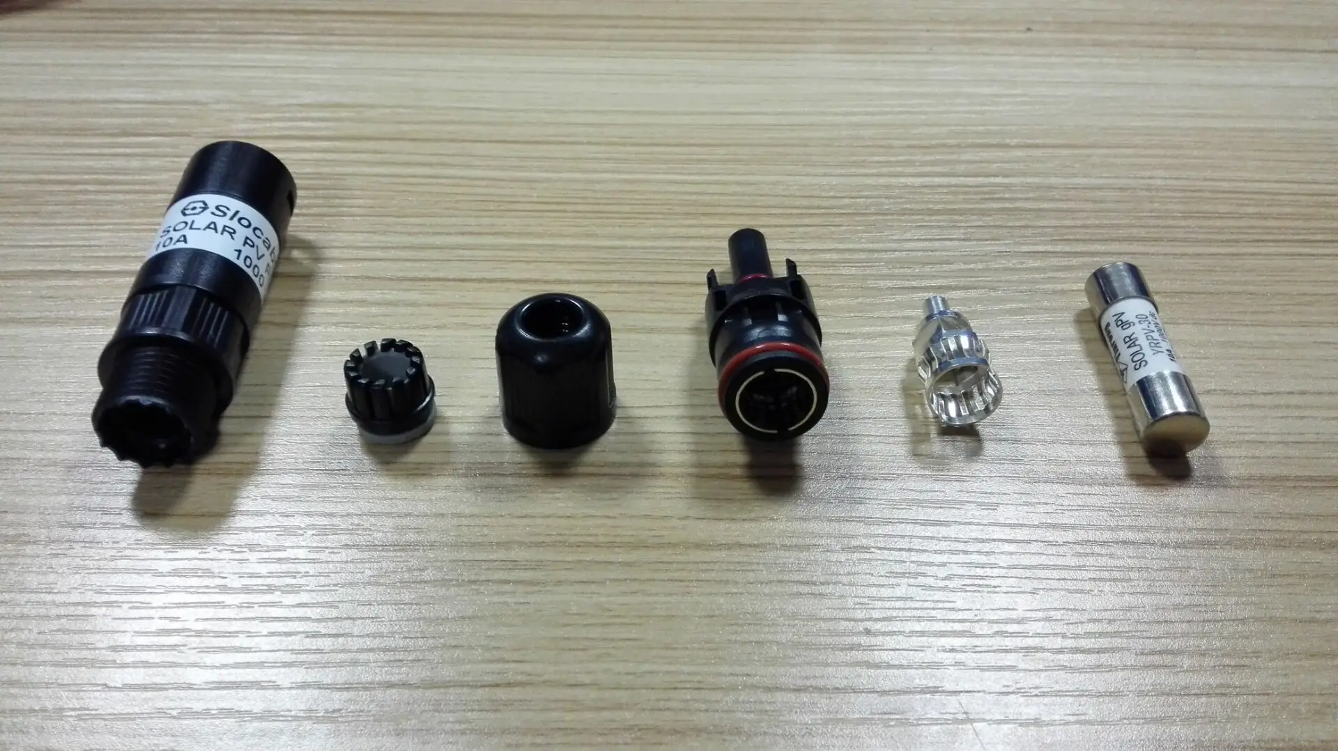 Slocable Customized Waterproof Inline Fuse Holder 1~30a Screw Type For ...