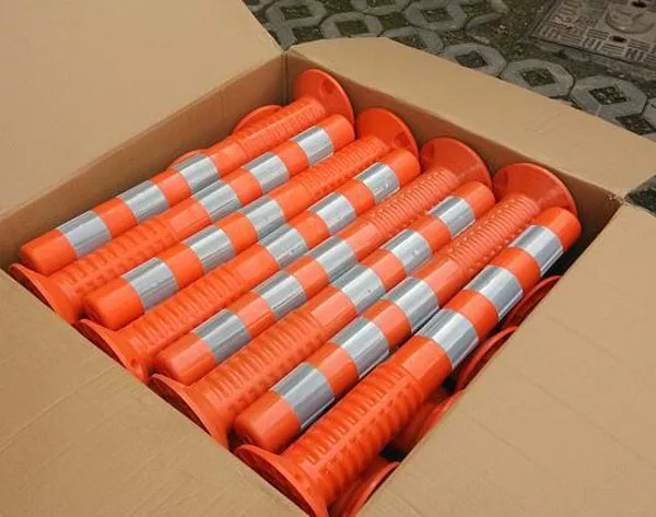 75cm Reflective Safety Poles - Enhance Road Visibility