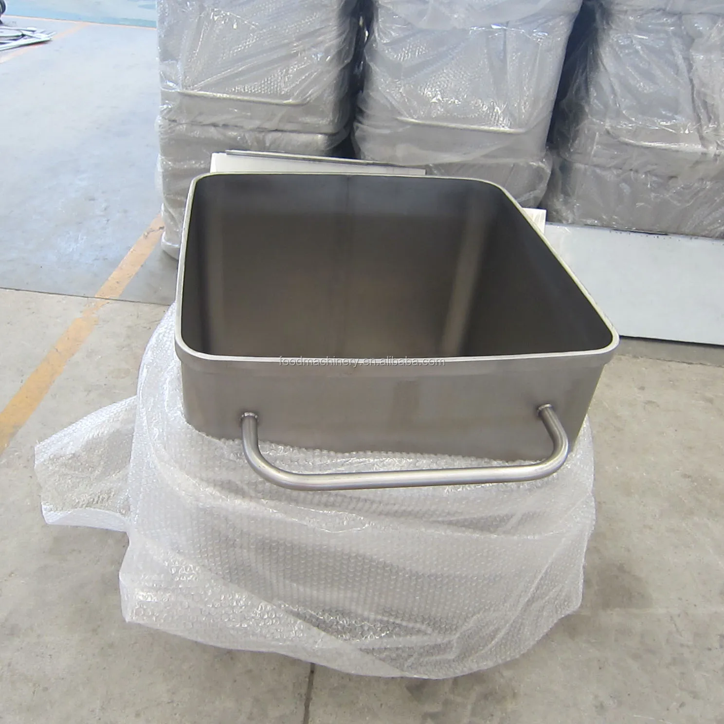 High Quality 200l Tote Bin Hopper For Meat Processing - Buy Stainless ...