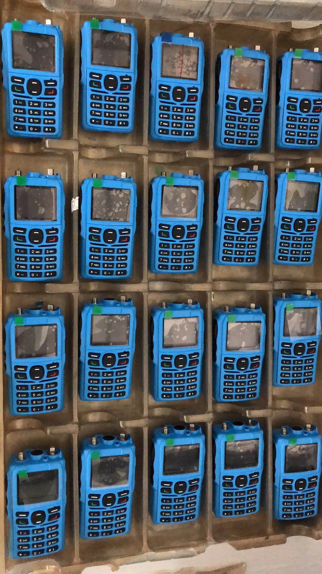 Lte-850g Android Walkie-talkie Mobile Phone With Walkie Talkie Gps Long ...