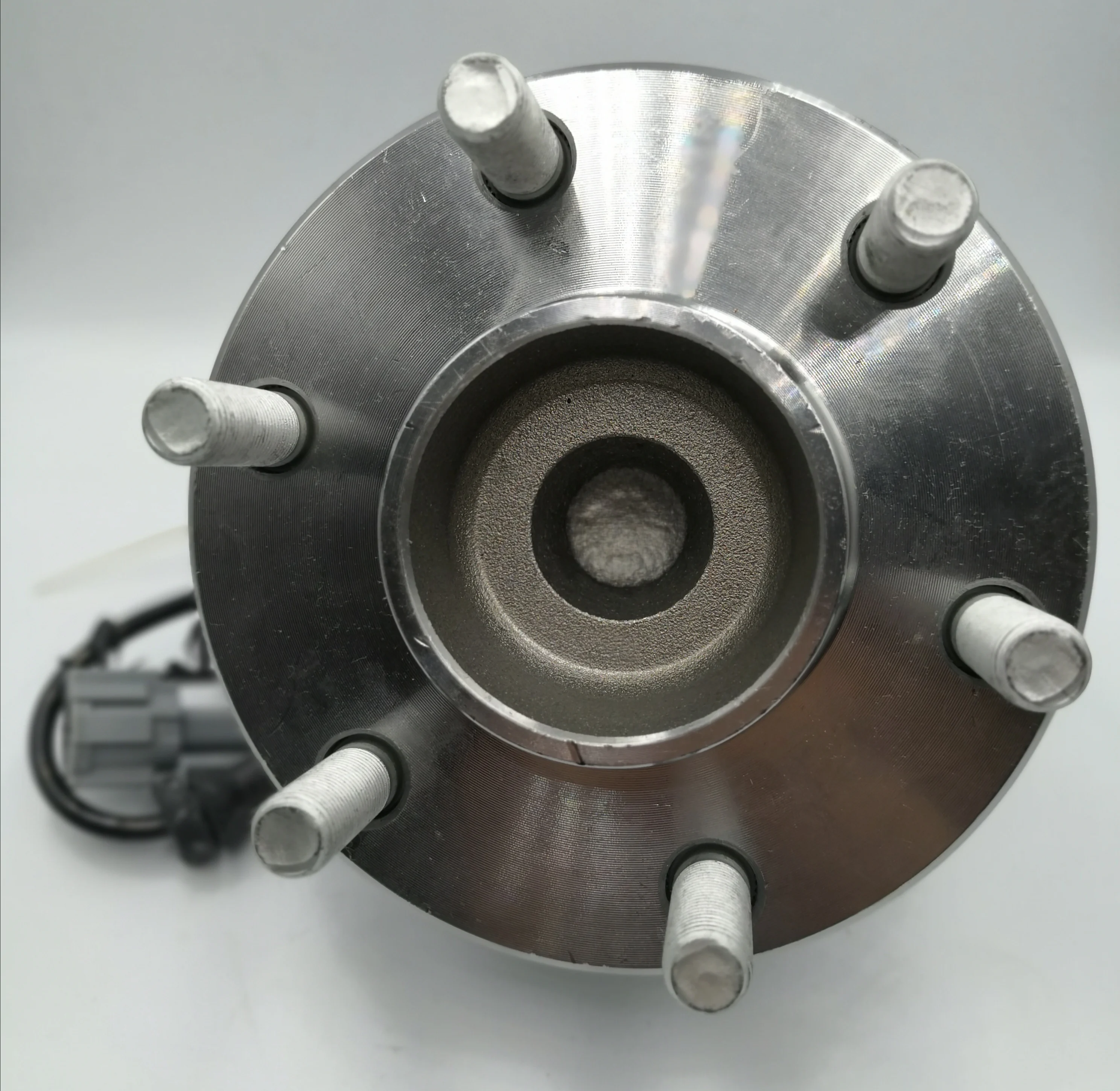 HDE AUTO PARTS - Front Axle Wheel Hub Bearing for Nissan Navara D40 2WD