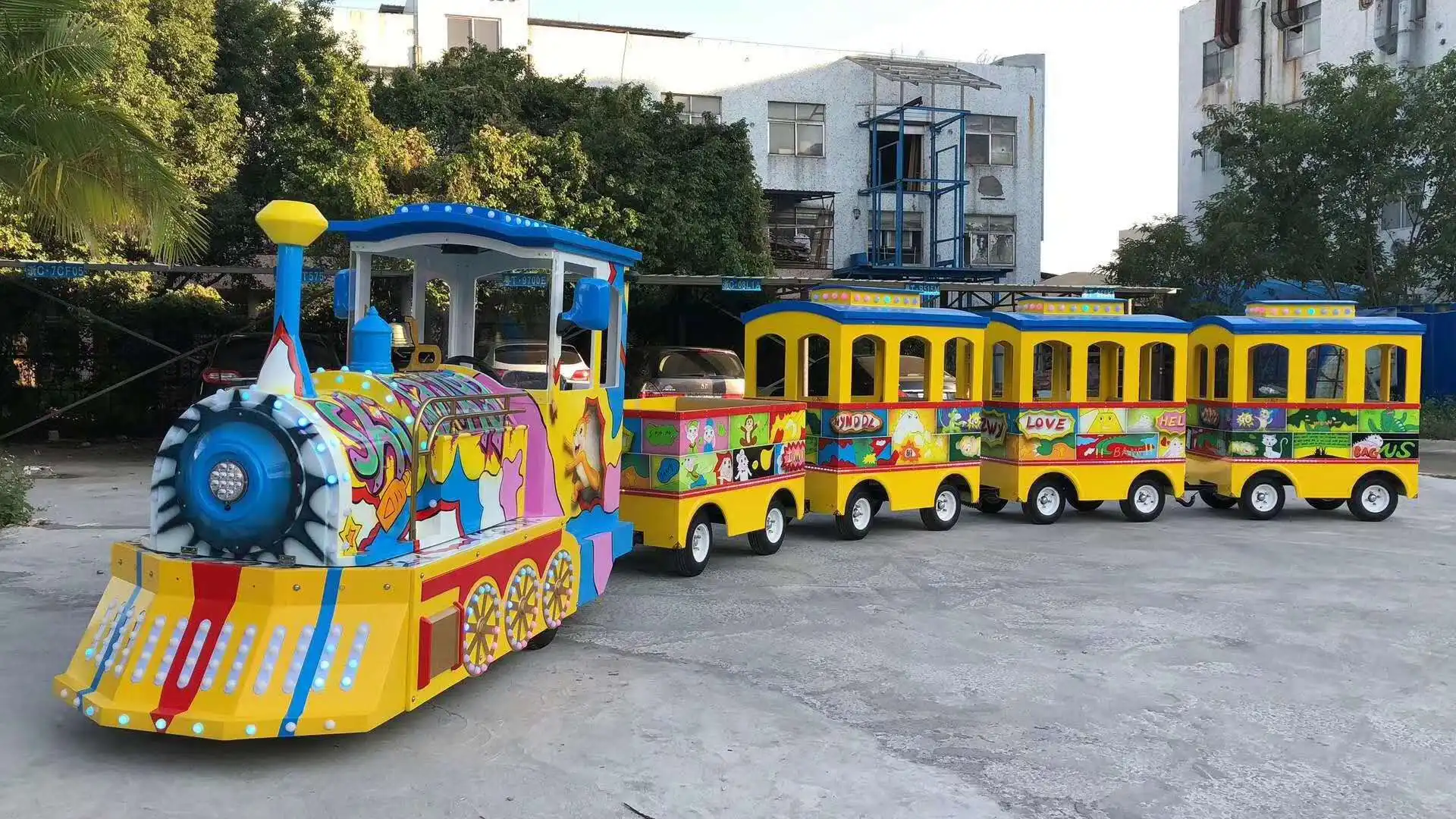 Popular Amusement Park Children Play Games Trackless Electric Ride On ...