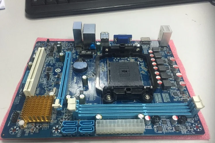 Wholesale 2017 New Style Arm Motherboard 4 Sata Itx A68 Mainboard - Buy ...