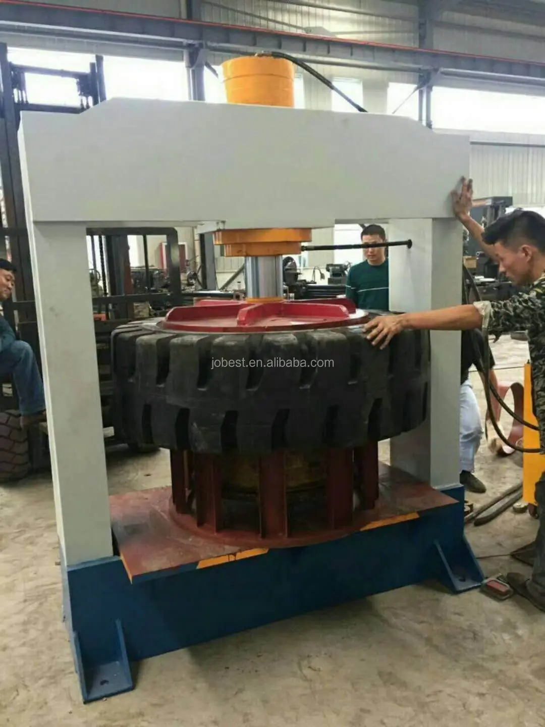 160 Ton Mobile Type Forklift Solid Tire Hydraulic Press Machine
